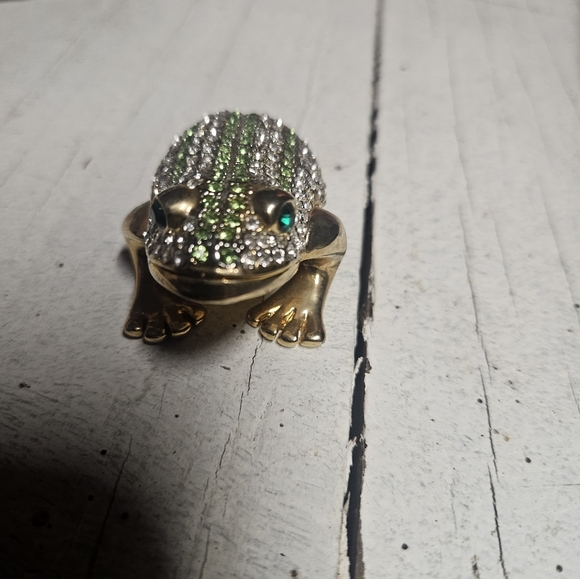 The Unbranded Brand | Other | Sparkling Green And Gold Frog Figurine ...